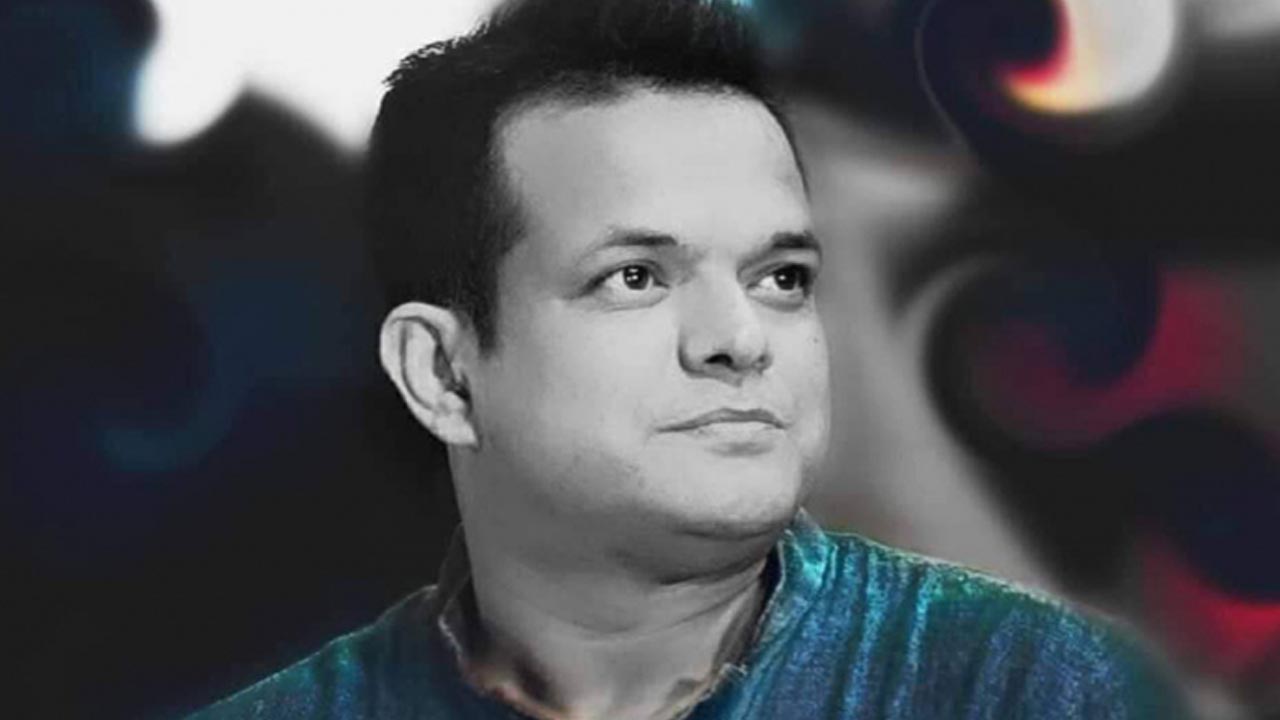 আশরাফুল আলম খোকন দম্পতির নামে মামলা